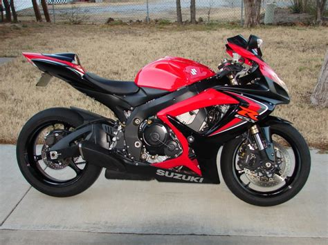 2006 Suzuki GSX-R 600 - Moto.ZombDrive.COM