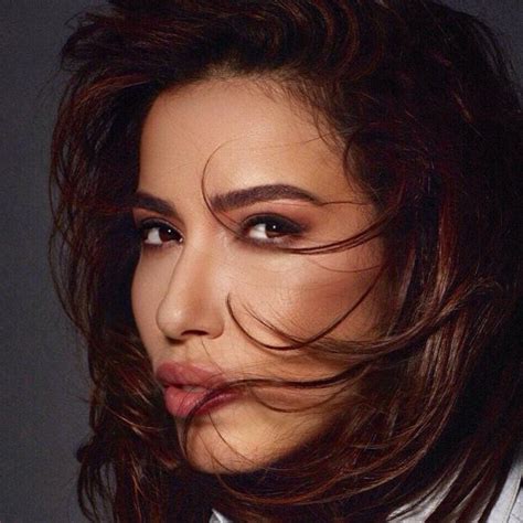 Burcu Güneş Söz Müzik