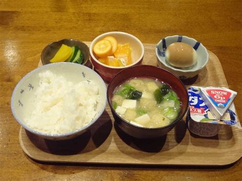 今日はわかめの味噌汁でした いいですね スッキリとした味わいですね なんとなくホッとしました 美味しい味噌汁のブログ 楽天ブログ