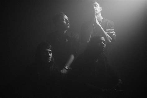 Algiers Regresan Con Bite Back Un Nuevo Single Junto A Backwash Y