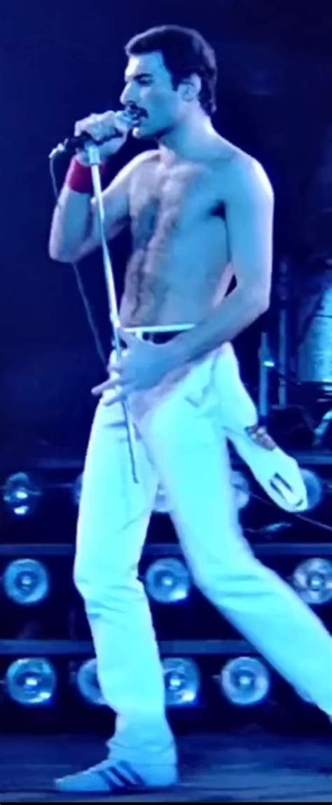 Pin By Cheri Furgason On Mr Mercury 2 Freddie Mercury Freddie My