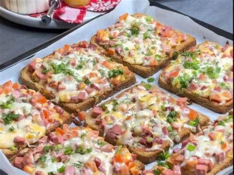 Змішайте це з ковбасою і вийдуть смачні гарячі бутерброди Простий і швидкий рецепт