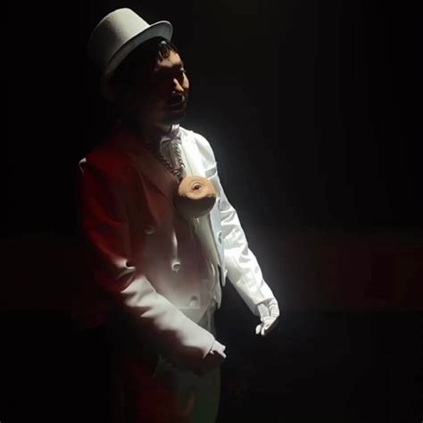 Doooo、約2年ぶりとなるシングル「bite」を本日リリース｜人肉アイテムが人々を襲うmvをoddjob Incが制作 Qetic