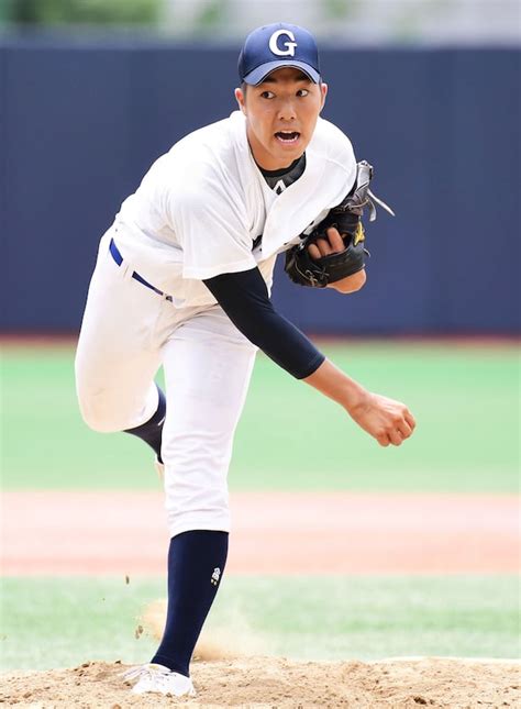 청룡기 ‘육청명 선발 강릉고 전주고에 신승