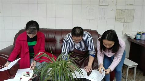 采购小组和餐饮服务部对食材供应商供货情况进行测评考核 成都工业学院后勤服务集团