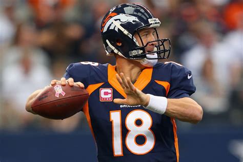 What Makes Peyton Manning Denver Broncos Offense So Dynamic