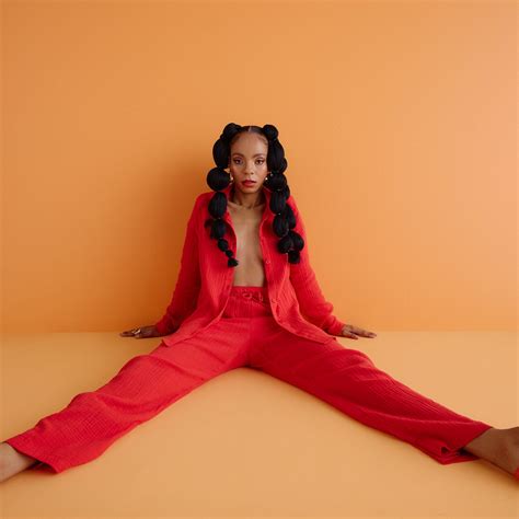 Valaria Sets Bysi Collection