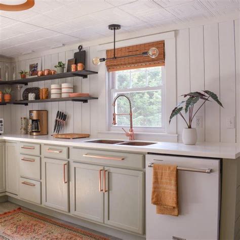 Pure White Sw 7005 White Paint Colors Sherwin Williams Artofit
