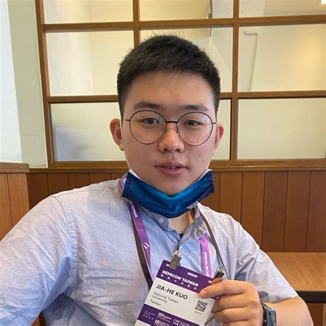 第一篇文就給政治吧 從選前到選後 第一次看到前兩名在檢討第三名 第一次知道原來黨媒帶風向真的有效 第一次知道資訊不對稱可以讓謠言變真 第一次
