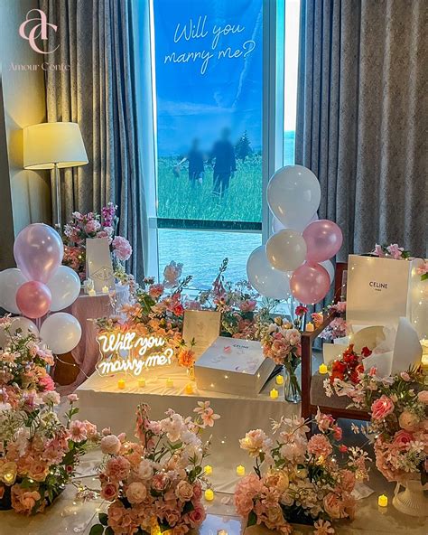 아모르꽁뜨 프로포즈에 진심을 담다 ️ 따뜻하고 포근한 신혼집 프로포즈🤍 신혼집에서 진행한 플라워 데코 프로포즈입니다 둘만의 소중한 보금자리가 되어줄 신혼집에서의