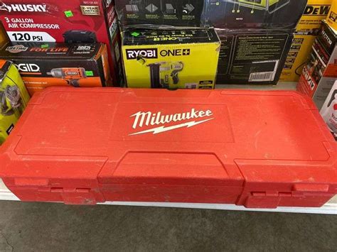 Milwaukee M12 Pipeline Locator Kit Matthews Auctioneers