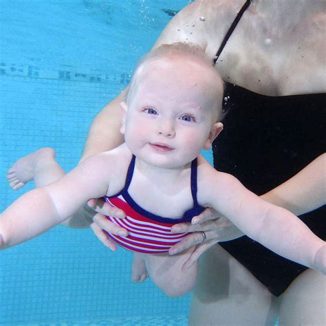 Underwater Portraits By Amy Pregnancy And Newborn Photography