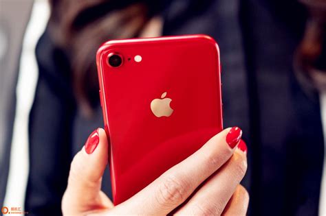首发：红色iphone 8图赏，比红色苹果7有多项升级