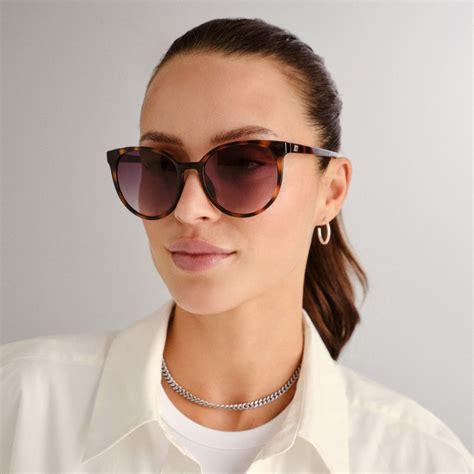 Armada Tort Female Round Sunglasses Le Specs