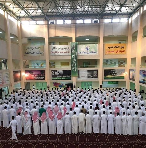 جريدة الرياض طلاب الرياض يؤدون صلاة الاستسقاء في المدارس