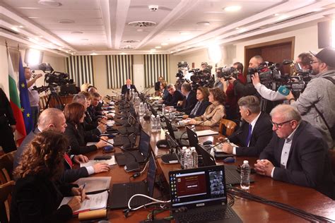 ВСС единодушно реши да отложи избора на главен прокурор