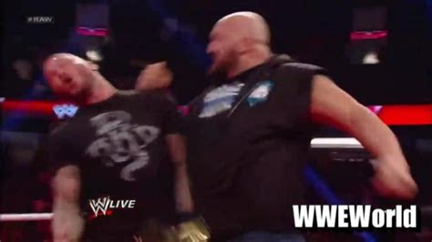 Wwe大秀哥100个“致命铁拳”集锦，一拳一个凤凰网视频凤凰网