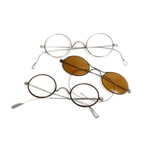 2 Pairs Of Antique Spectacles And A Pair Of Victorian Sunglasses Kode