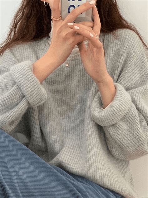Solid Color Crew Neck Pullover Sweater Omcne