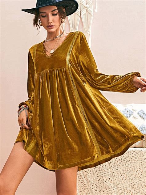 Rusttydustty Lantern Sleeve Flared Hem Velvet Dress Velvet Dress
