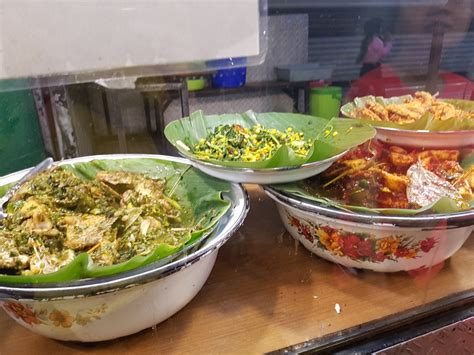 Enakan Di Kelapa Gading Review Yuli IG Franzeskayuli Di Restoran