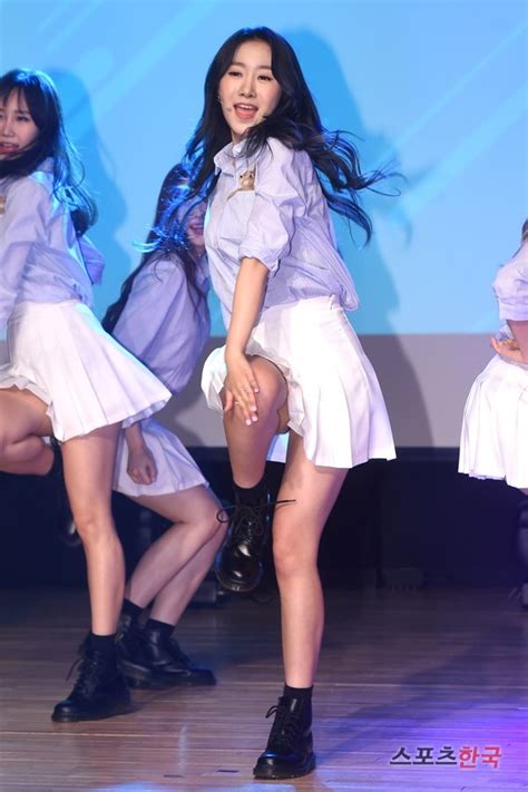페이버릿 가을 리더 다운 파워풀한 댄스