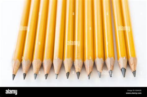 Bleistift Graphit Fotos Und Bildmaterial In Hoher Auflösung Alamy