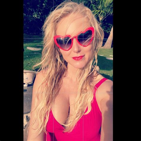 Jewel Kilcher Sexy Bigboobs In Swimsuit Hot Celebs Home