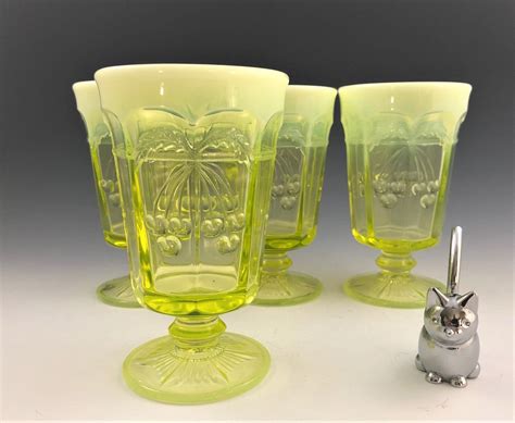 Stunning Set Of 4 Mosser Cherry And Cable Vaseline Iced Tea Glasses