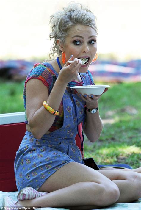 Annasophia Robb And Lindsay Gort Frolic In Brooklyn As They Film Sex