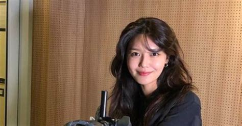 최수영 ♥정경호가 9년째 반할 만 하네소녀티 완전히 벗은 숙녀美