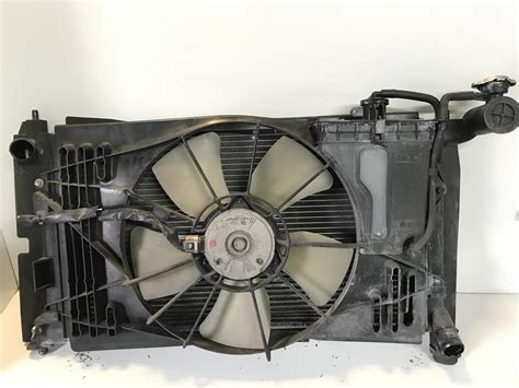 TOYOTA COROLLA VERSO WENTYLATOR CHŁODNICY 1 8 VVTi 8756075249