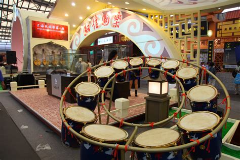 当“敦煌”遇见敦煌——上海民族乐器一厂参展上海国际乐器展 玲珑国乐 敦煌国乐网