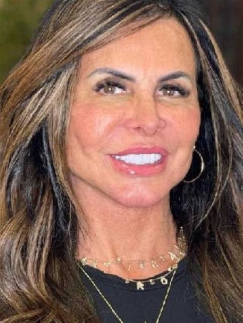 Gretchen Choca Ao Surgir Os Seios Peludos G4 Carros