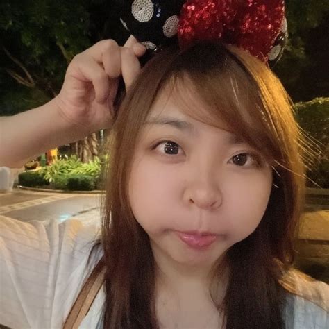 “你可以不帶任何壓力，心安理得去接納別人的愛與饋贈。你可以不帶任何愧疚，理所當然去拒絕任何你不想要的，你和每一個人都是平等的，你配得上世間的