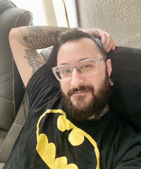 Can Older Men Take Selfies Rselfie