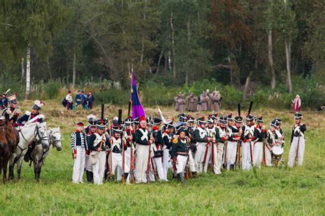Borodino의 전투의 재연 관광객 울타리 장소에서에서 성능 보기 모스크바 지역 러시아입니다 Napoleonic Wars에
