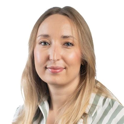 Borton Pippa Associate Lawyer Dispute Resolution Laie Cms Uk