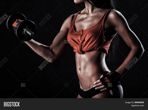 Brutal Athletic Woman Image And Photo Free Trial Bigstock
