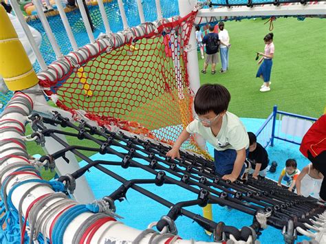 深圳親子遊 彩虹星球遊樂園 超過30項遊樂設施 彩虹滑道 粉紅色沙池 3層迷宮滑梯 Oh 爸媽 Ohpama com一站式升學親子網站