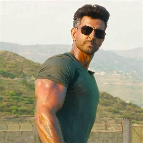 Shah Rukh Khans Pathaan Apart Hrithik Roshans Kabir Will Also Appear In