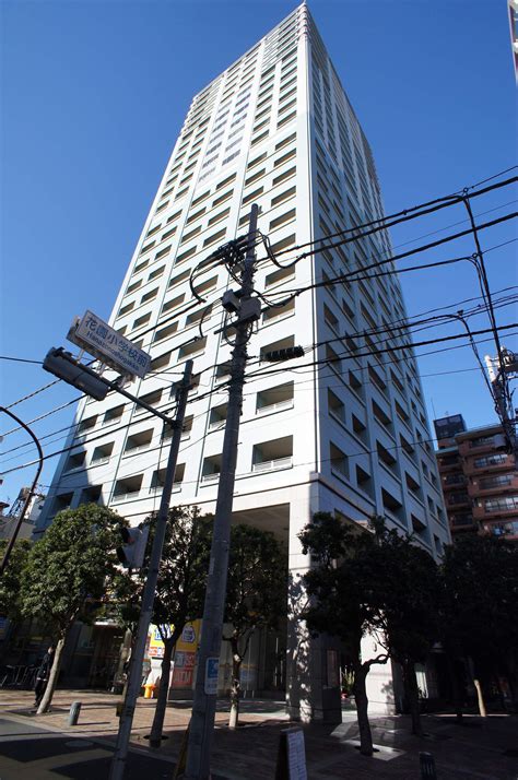 ルネ新宿御苑タワー