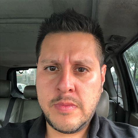 Ismael Hernandez Linkedin