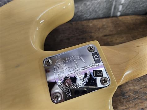 Fender 60th Anniversary Precision Bass D Occasion Fender