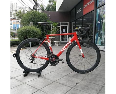 Factor O2 Limited Swiss Version Red White