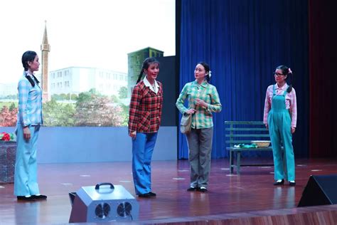 豫剧朝阳沟喜庆唢呐曲 豫剧唢呐沟全场 喜庆唢呐结婚用曲 大山谷图库