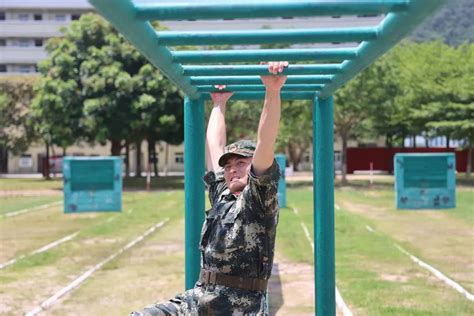 从“胖大个”到“特战尖兵”，这个小伙儿不一般手机新浪网