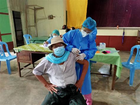 ထန်းတပင်မြို့နယ်တွင် ကိုဗစ်−၁၉ ရောဂါ ကာကွယ်ဆေး ဒုတိယအကြိမ် ထိုးနှံပေး Information And Public