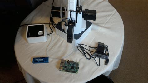 Trash And Recyclable Sorting Robot Arm