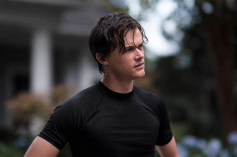 Christopher Briney Says The Summer I Turned Pretty Isnt Realistic